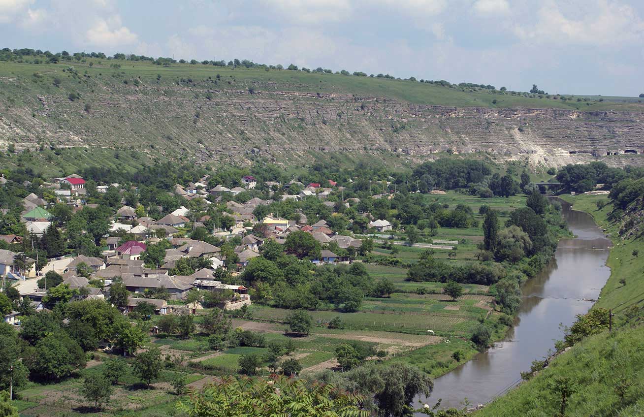 Design Your Own Trip to Moldova
